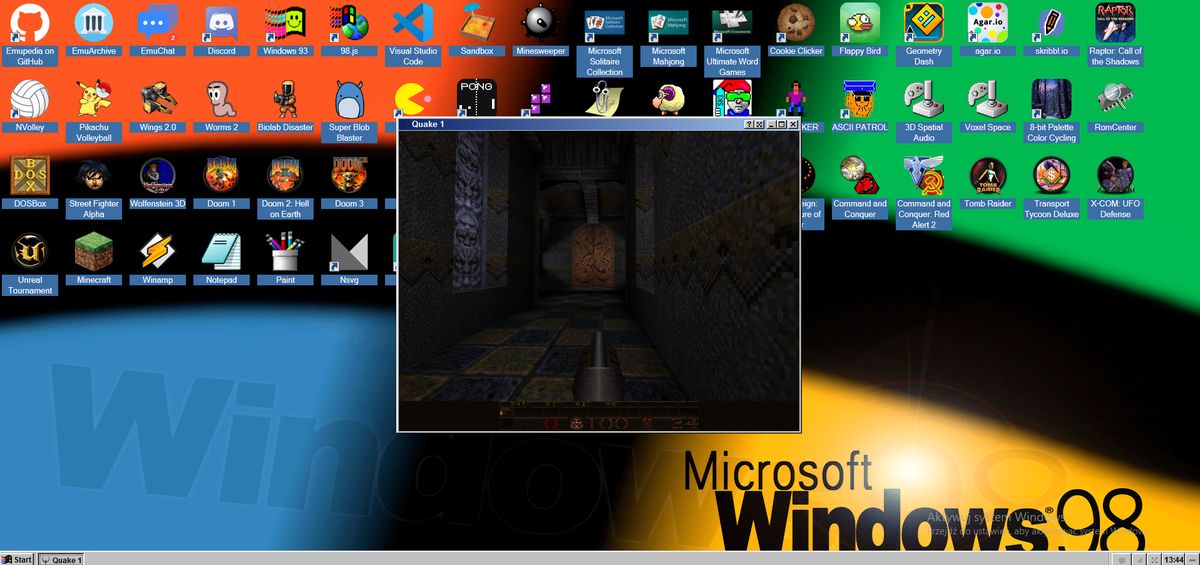 EmuOS - baw się na Windows 98, graj za darmo w Quake, Wolfenstein, Doom ...